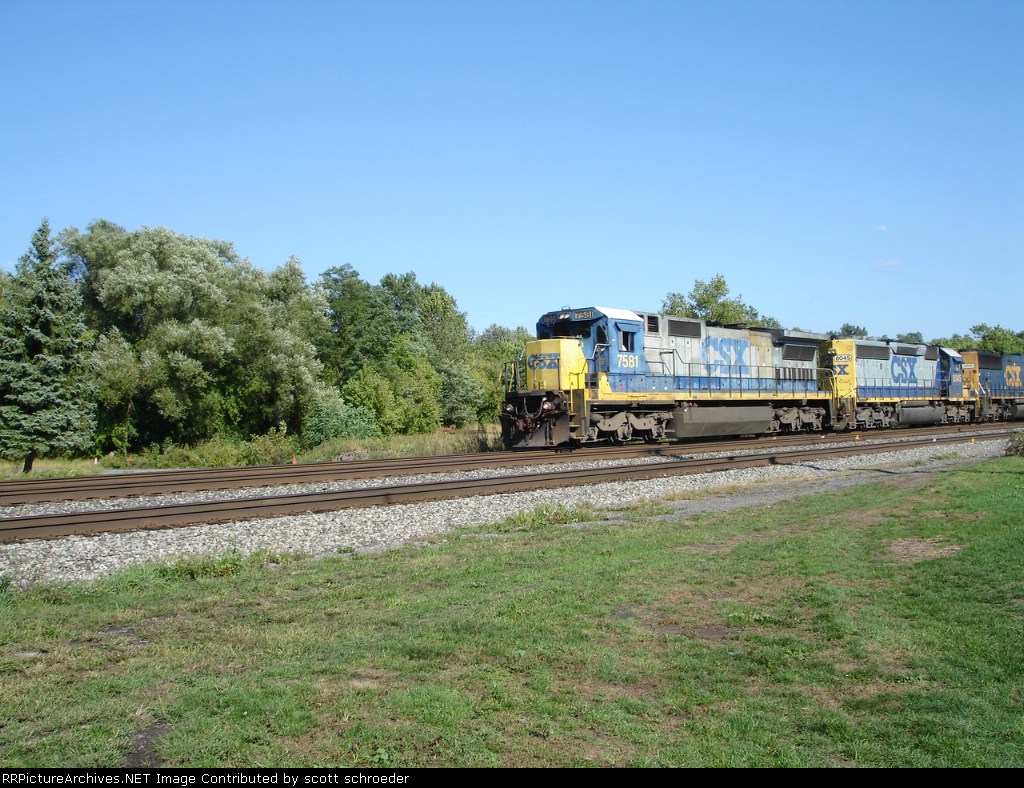CSX 7581 & CSX 8045 WB on the #1 Track